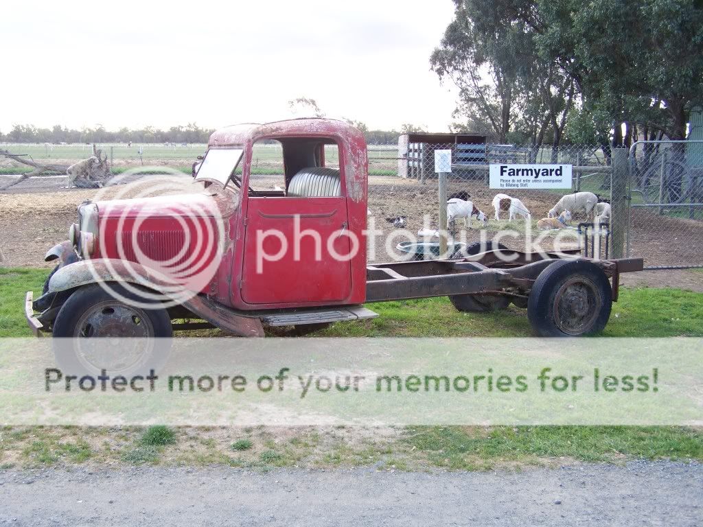 Just laying around - Forum - Historic Commercial Vehicle Club of Australia